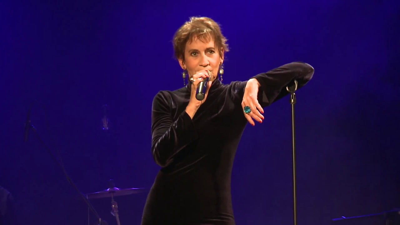 Caroline Loeb, le charme et l’ironie - Le journal d'Armelle Heliot